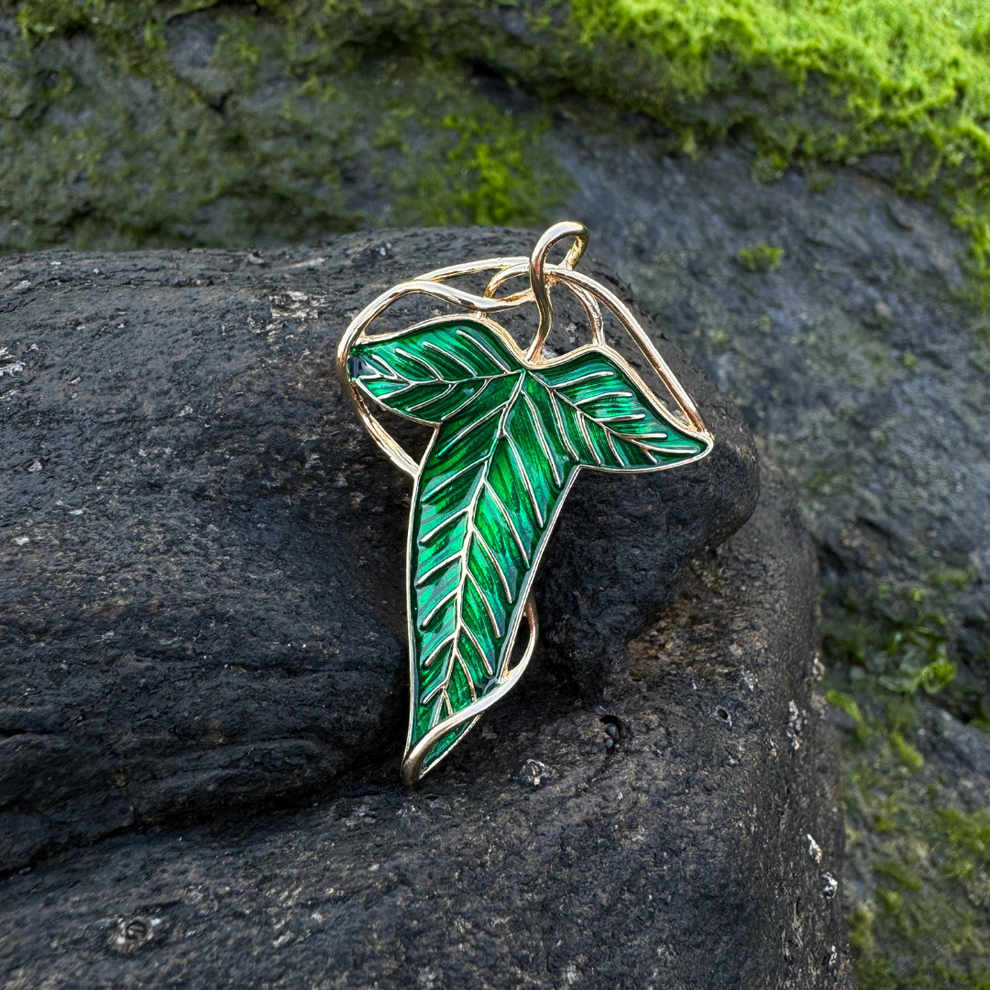 Elven Leaf Brooch – Ethereal relics